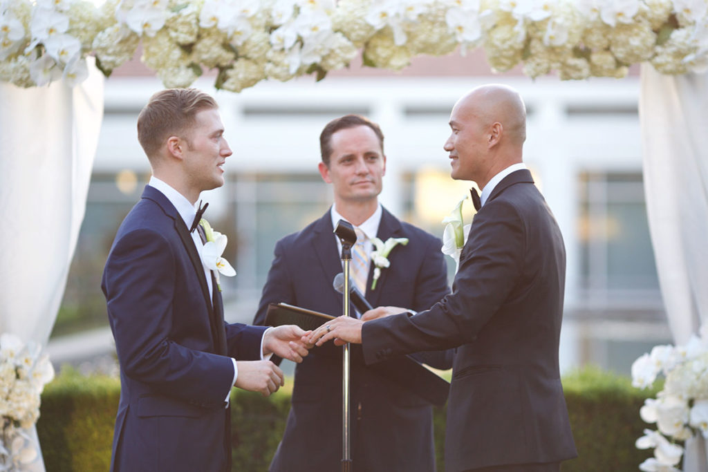 You'll want to a be a guest at this couple's Beauty and the Beast ...