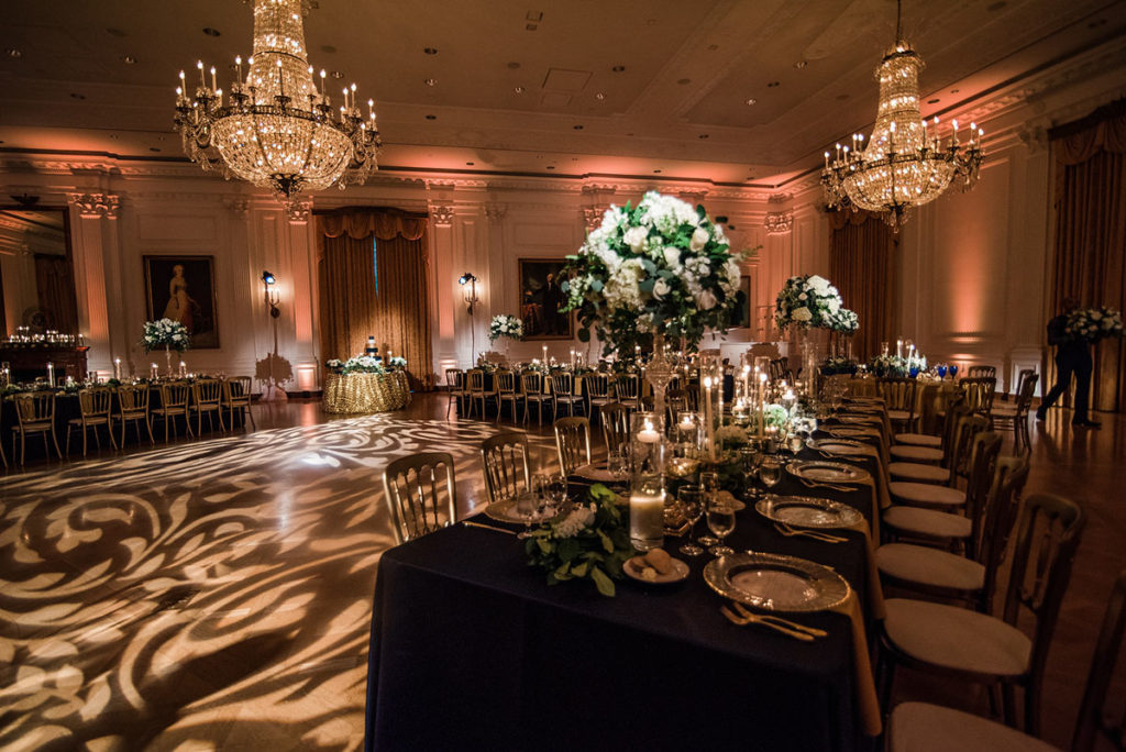 Elegant presidential themed wedding at Nixon Presidential Library