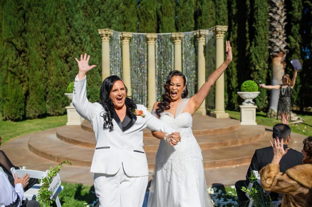This Great Gatsby wedding in Walnut Grove, California, featured a ...